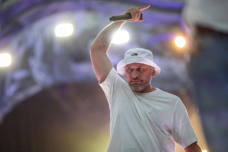 Caddy de la B.U.G. Mafia a suferit un infarct. A fost... - Feminis.ro ...