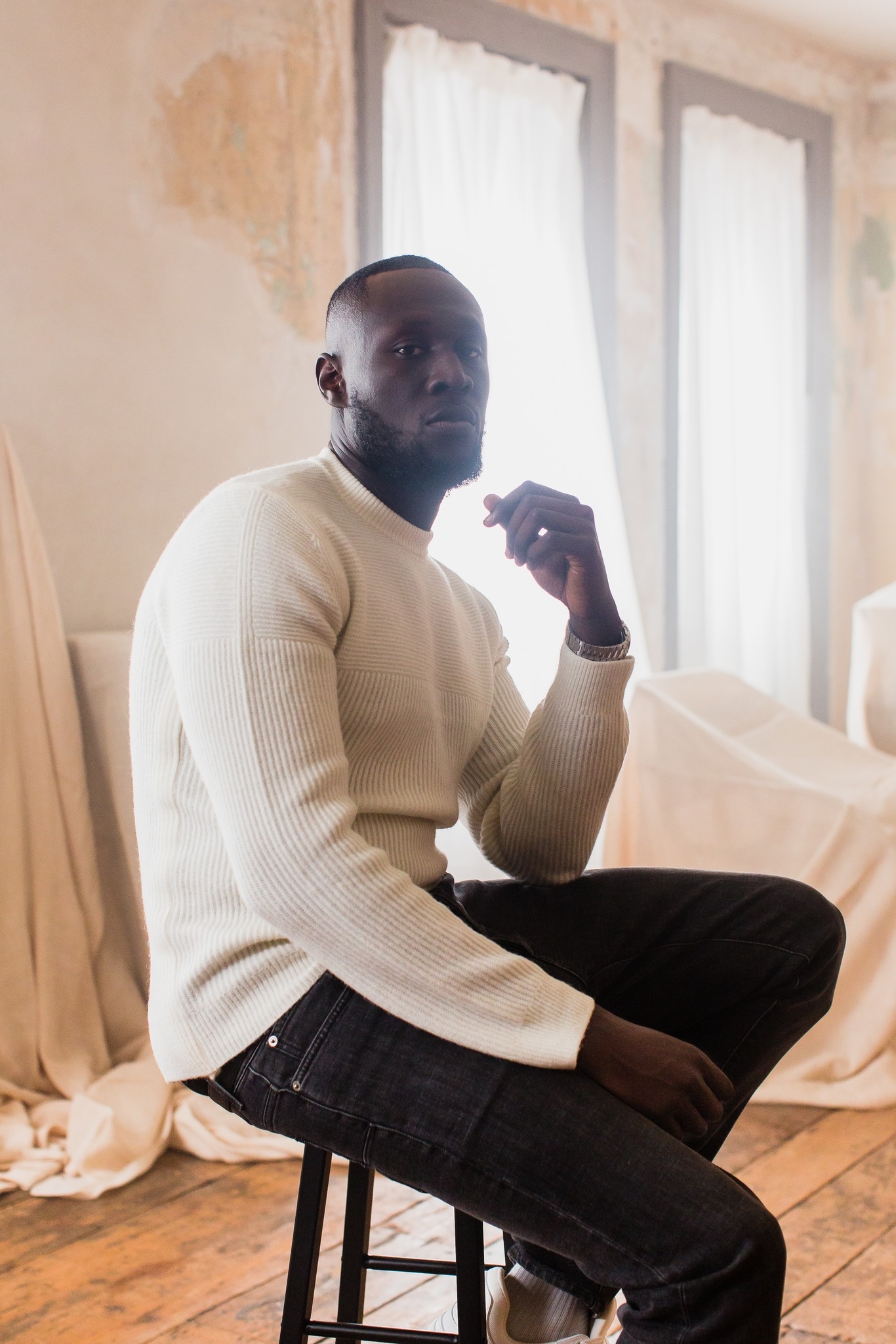 Rapperul Stormzy va primi o diplomă onorifică de doctor... - Feminis.ro ...